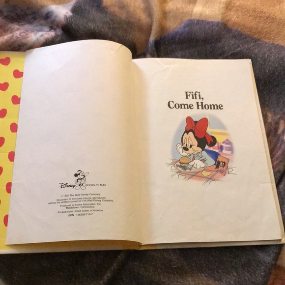 Disney | Other | Minnie Mouse Book Fifi Come Home | Poshmark